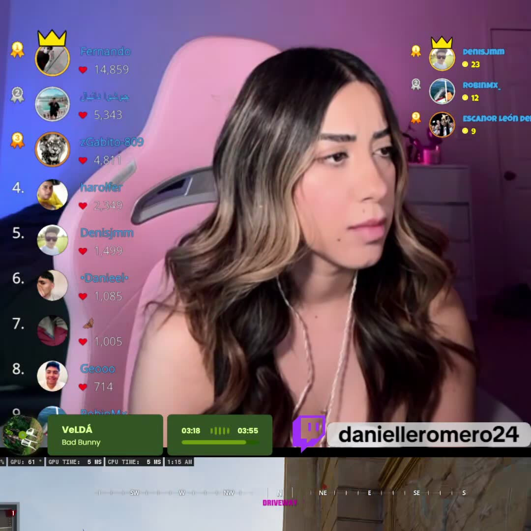 daniii (@danielleromero24) is LIVE - TikTok LIVE