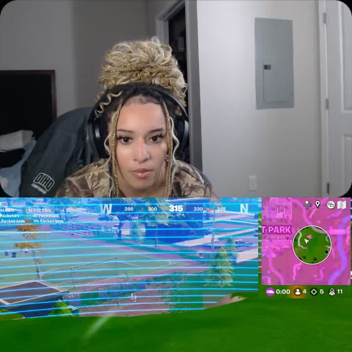 Kendall Hale (@kendallhalee) is LIVE - TikTok LIVE