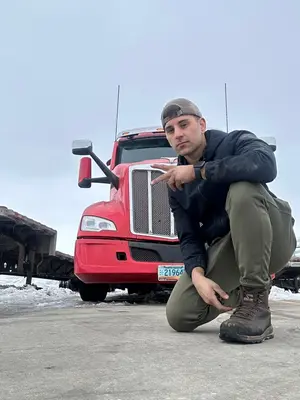 Aaron Reyes | 8 PM LIVE (@aaronreyesofficial) is LIVE | TikTok