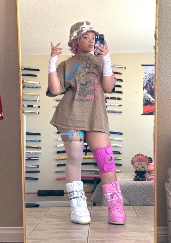 Kikicheea (@kikicheea) is LIVE - TikTok LIVE