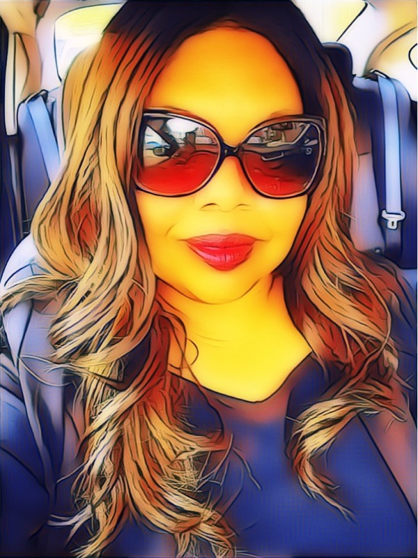 Ms. Mel👠 (@readingsbymsmel) is LIVE - TikTok LIVE