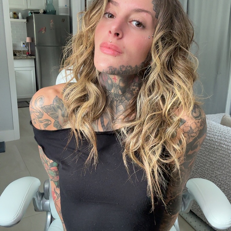 Madysen (@madyrose.xo) is LIVE - TikTok LIVE