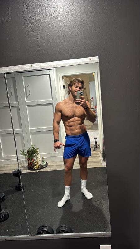 Brett Lundeen (@built.by.brett) is LIVE - TikTok LIVE