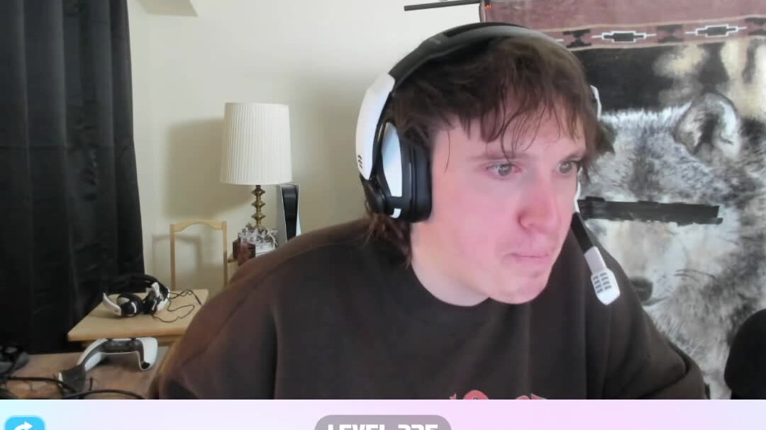 Arshven Zz (@arshven_) is LIVE | TikTok