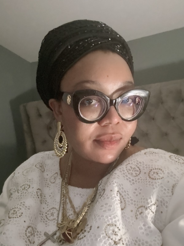 King 🤴 Adufe Ade (@olufunkeakinboboy0) is LIVE - TikTok LIVE