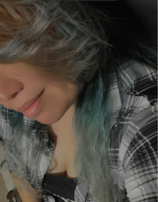 Resilient wolf (@r_wolfy) is LIVE - TikTok LIVE