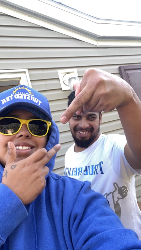 😈 The CARDENAS Duo 😈 (@dee_7520) is LIVE - TikTok LIVE