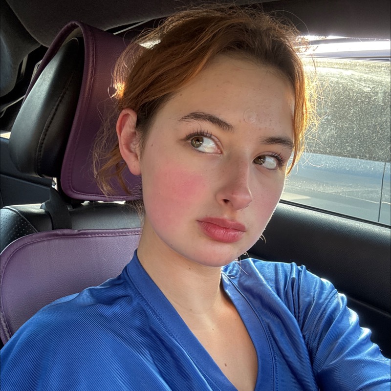 Felicity Anne (@felicityanne_official) is LIVE - TikTok LIVE